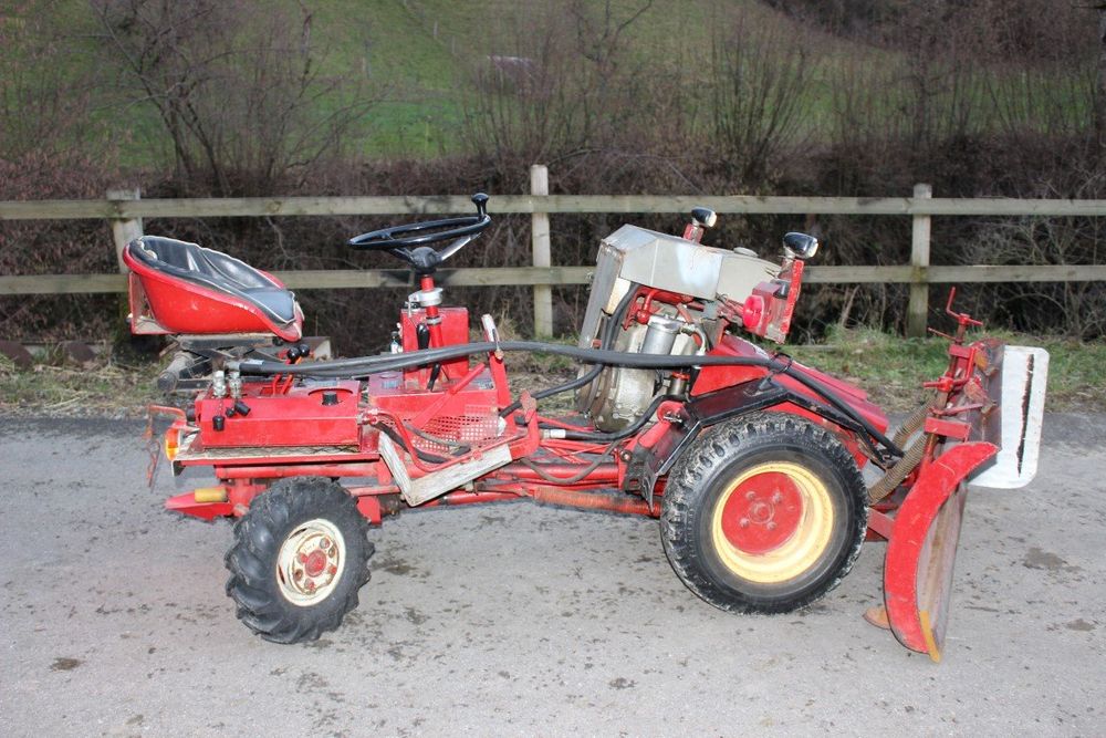 Bucher M700 SK Tractomobil Schneepflug (Gebraucht) in Werthenstein für ...