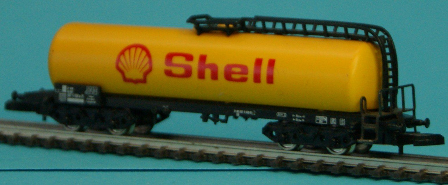 Märklin-Z: Mineralöl-Kesselwagen lang «Shell» (Gebraucht) in Killwangen ...