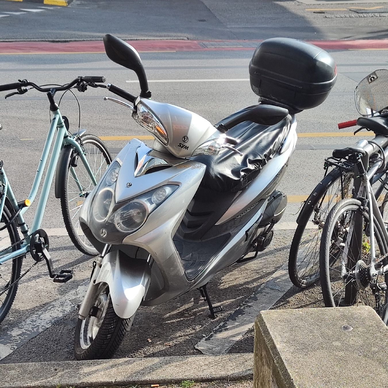 Sym VS 125 2009 (Défectueux) à Genève pour CHF 1 – retrait uniquement ...