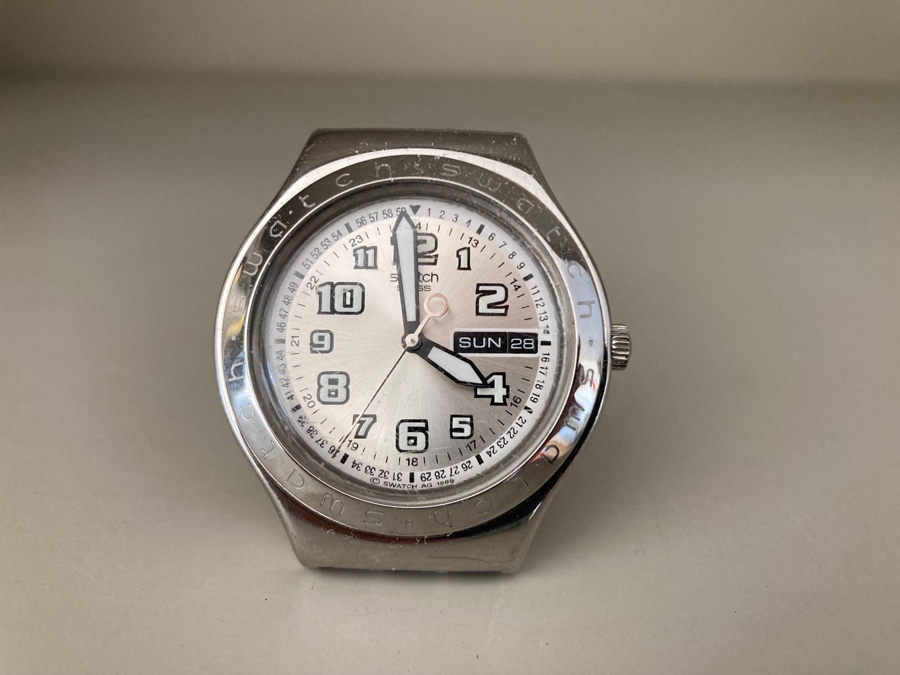 SWATCH Irony Day/Date, Quarz, stark leuchtend läuft perfekt (Gebraucht ...