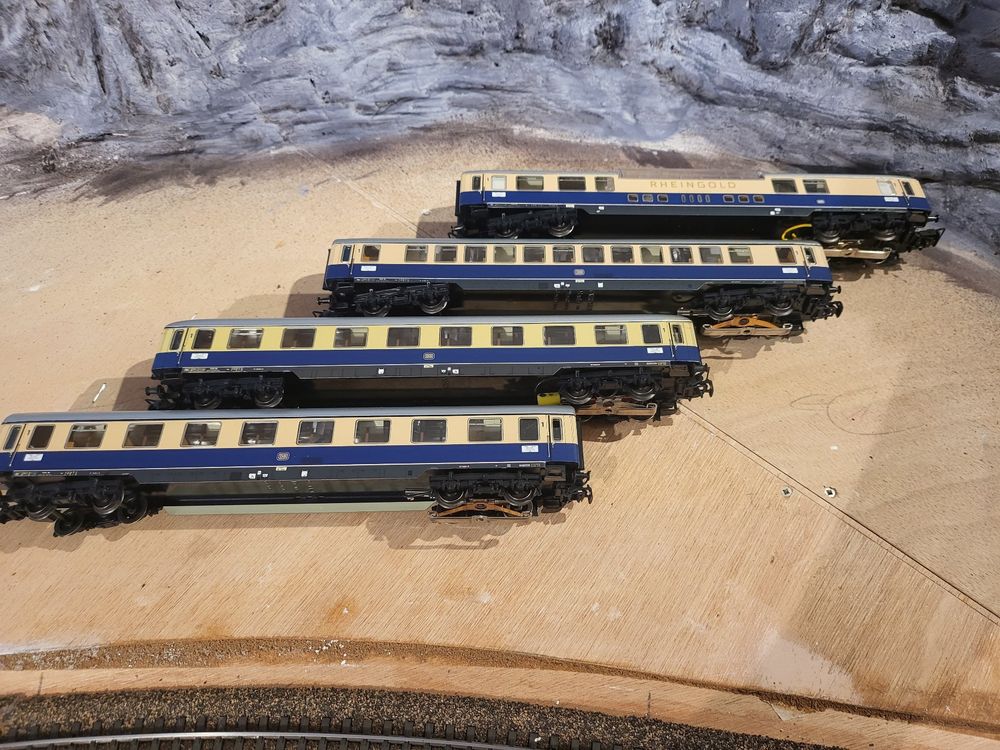 Märklin Rheingold 28503 und Wagen 40891 alle mit Beleuchtung (Neu und ...