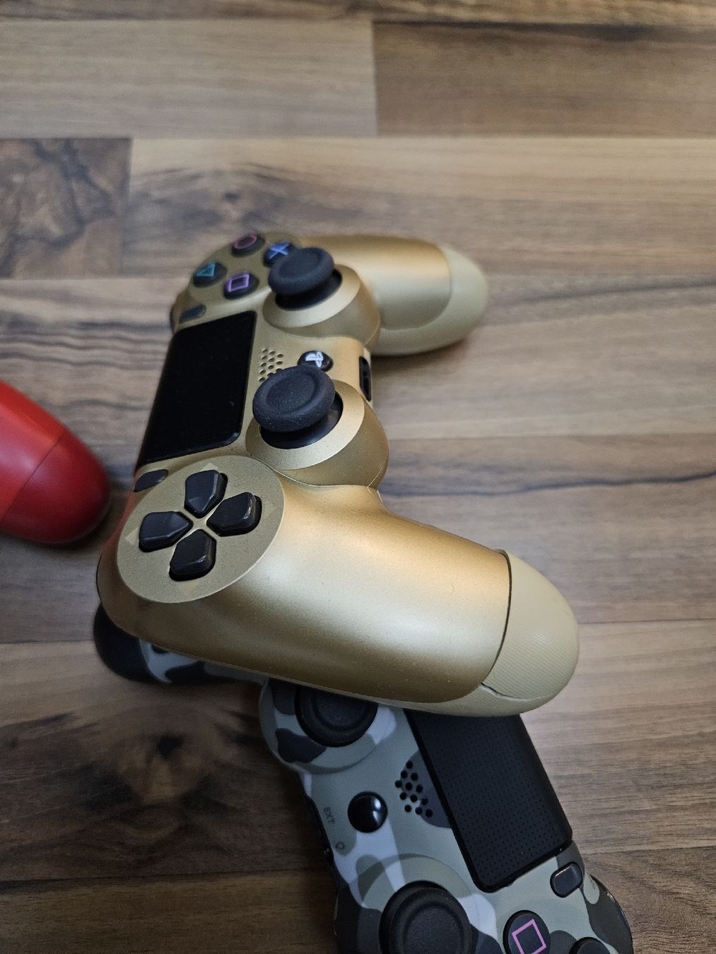 Sony PlayStation 4 inkl. 3 Controller und diverse Spiele (Gebraucht) in ...