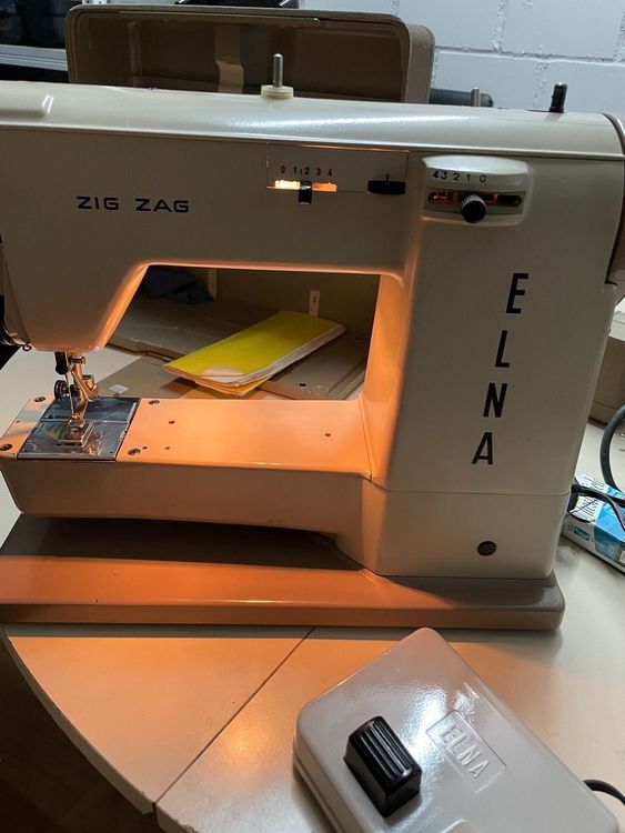 Nähmaschine Elna Zig Zag (Gebraucht) in Bazenheid für CHF 2 – mit Lieferung auf Ricardo kaufen