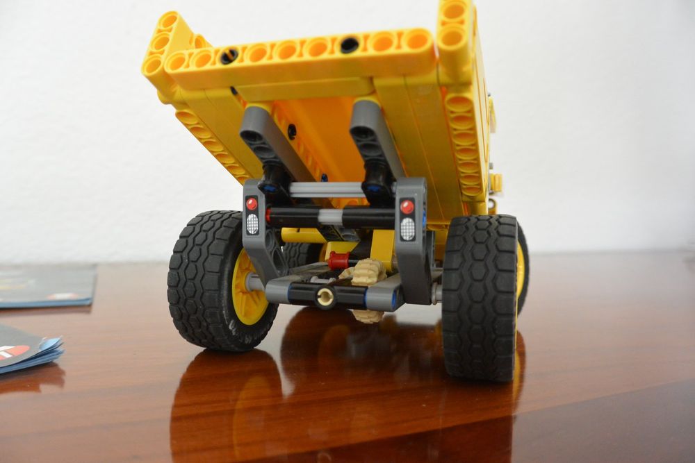 Lego Technic 42035 Muldenkipper 2 Modelle möglich | Kaufen auf Ricardo