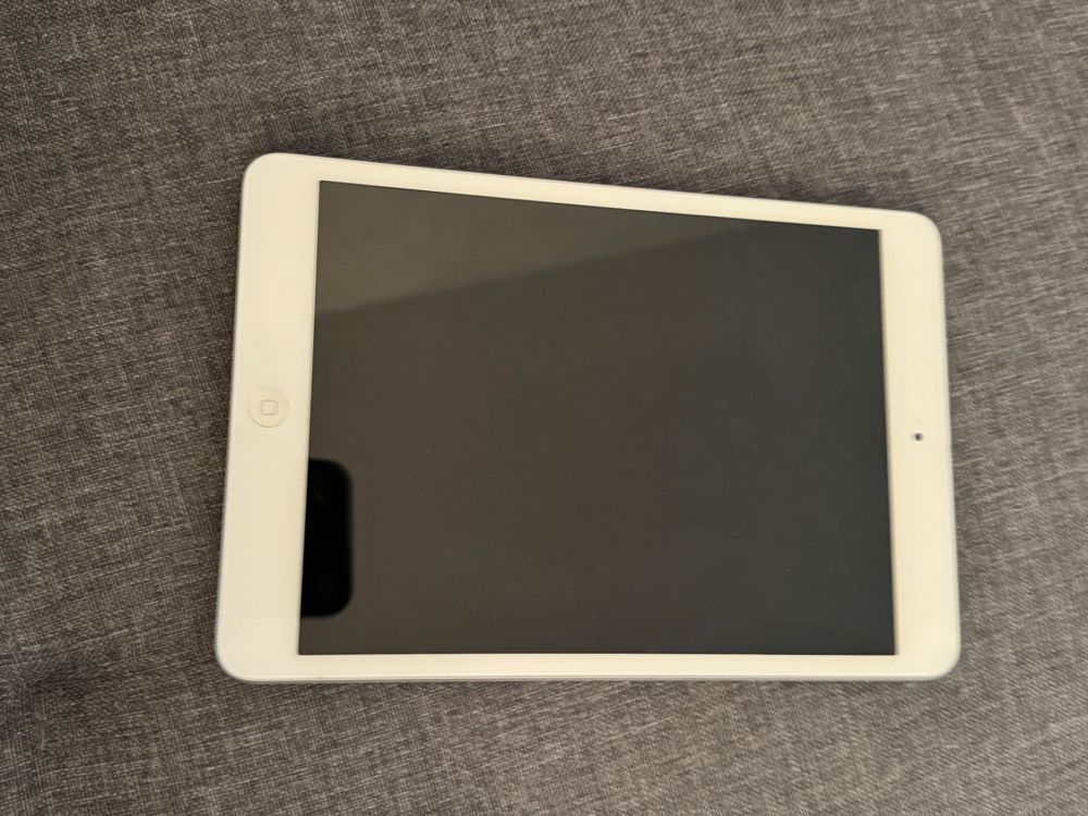 iPad Air, idéal pour étudiants! 📚🚀 (D'occasion) à Zürich pour CHF 80 – retrait uniquement ...