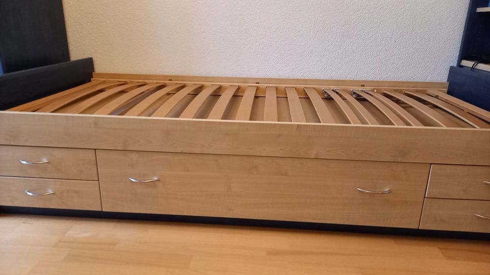 Bett von Hasena (90x200) mit Unterbau/Schubladenkorpus (Gebraucht) in ...