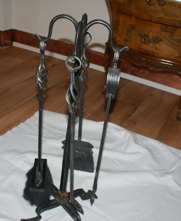 Set de cheminée - 4 pièces - fer forgé | Kaufen auf Ricardo