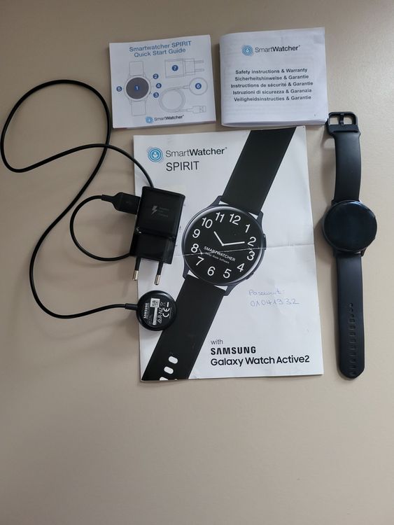 SmartWatcher Notfalluhr für ältere Personen | Kaufen auf Ricardo