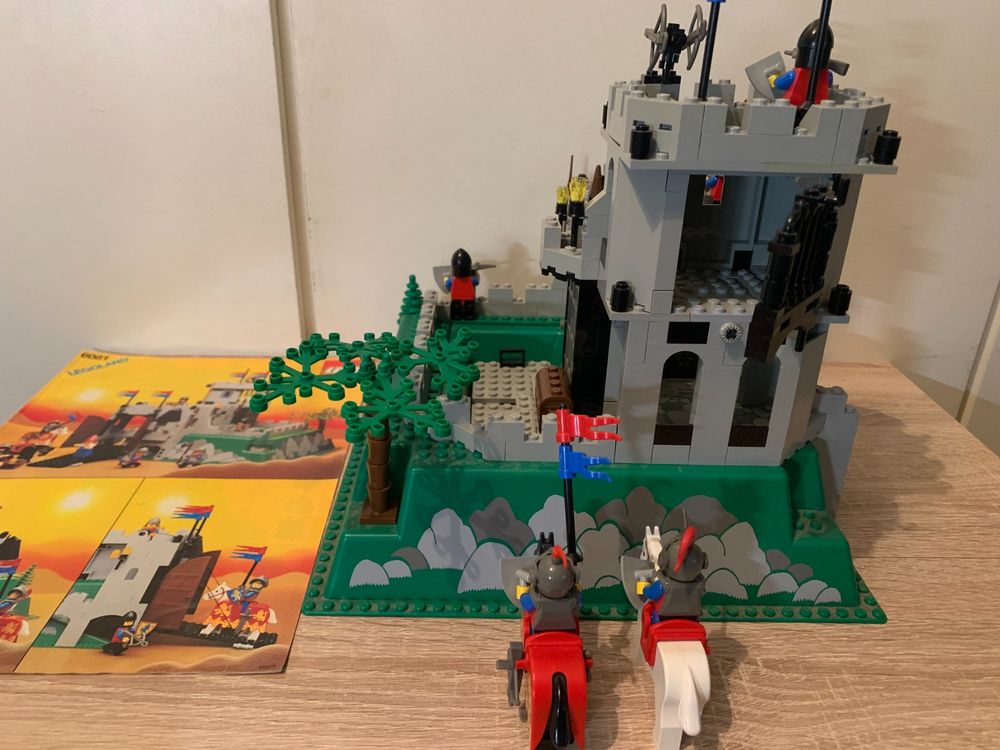 LEGO Ritter 6081 King's Mountain Fortress (Gebraucht) in Basel für CHF ...