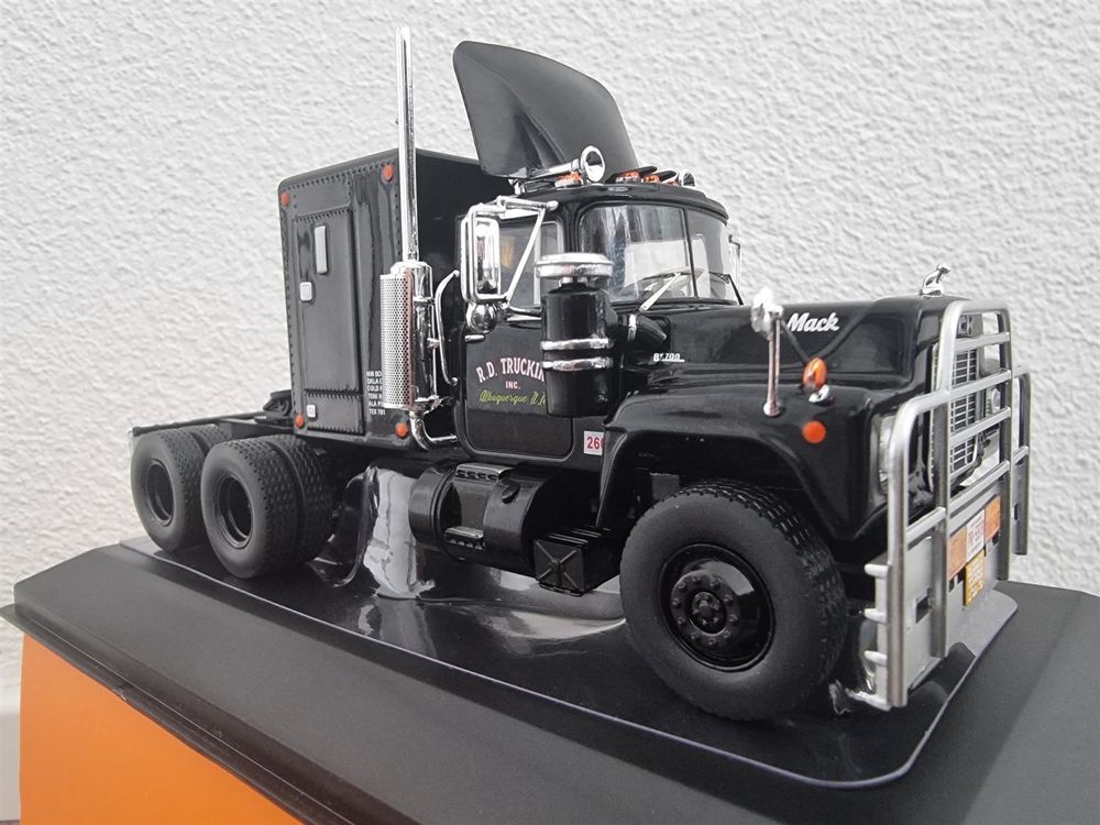Mack - Convoy - Rubber Duck Model 1:43 (Neu und originalverpackt) in ...