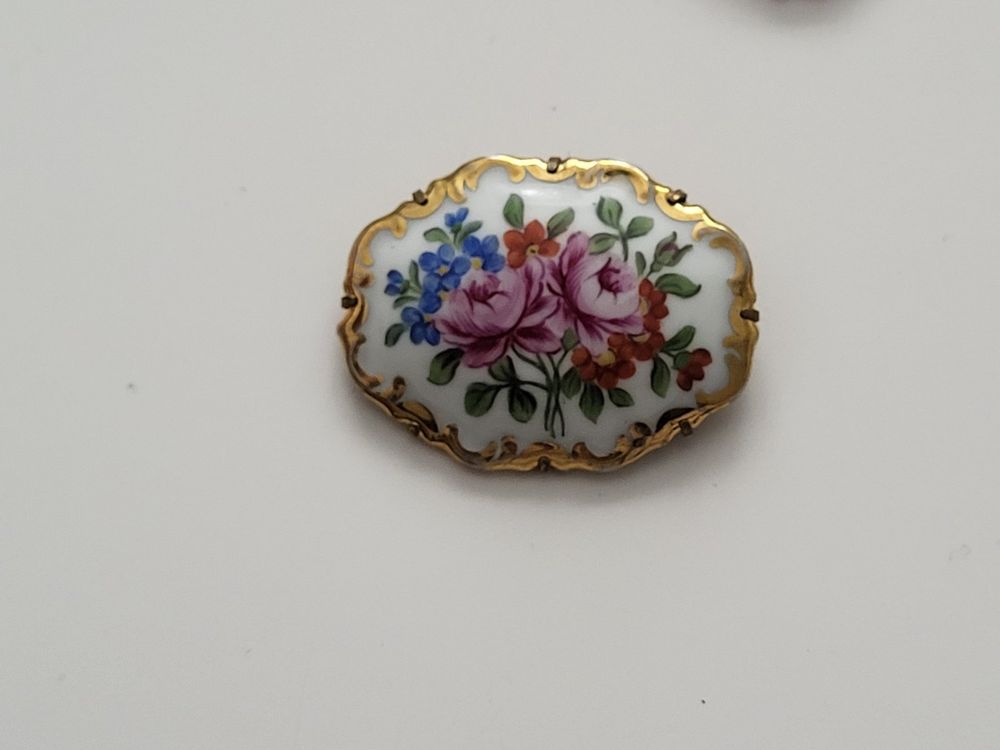 Brosche Rosenthal mit Blumen und Goldrand | Kaufen auf Ricardo