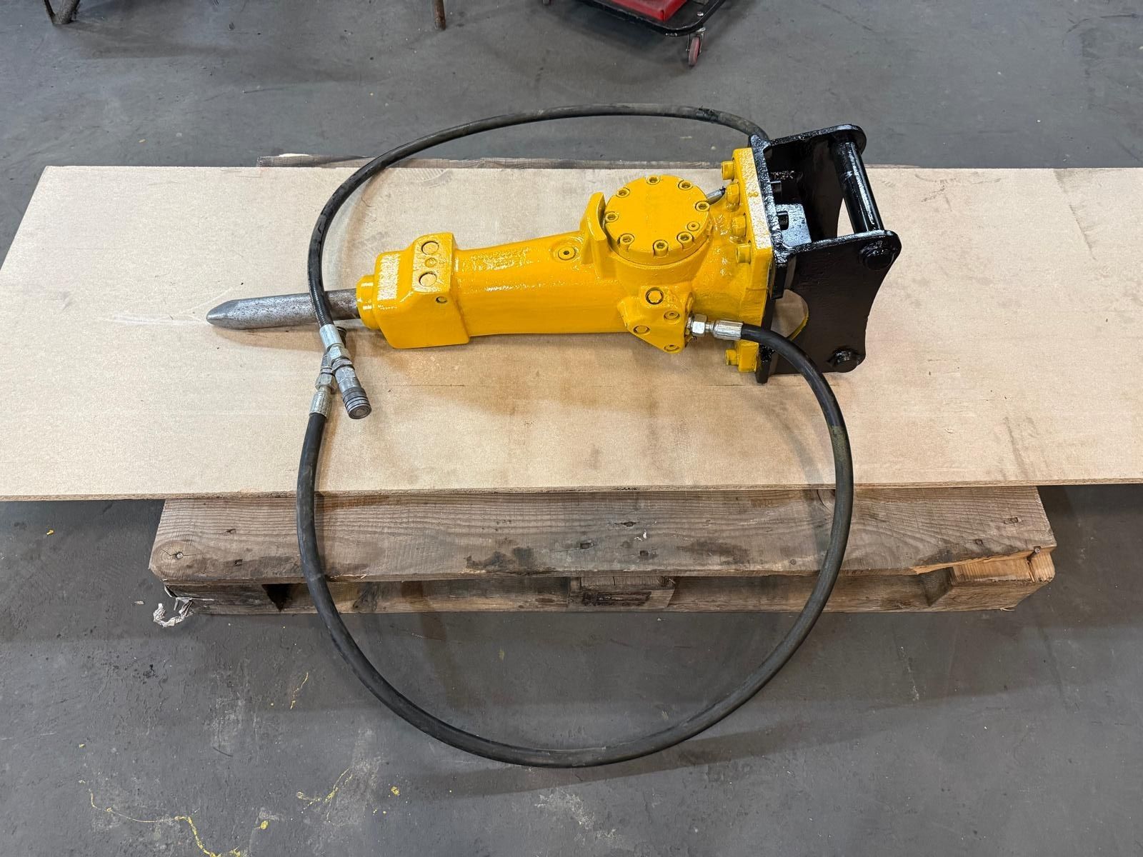 Abbauhammer Atlas Copco Epiroc SB 102 für 0.8 bis 3t Bagger (Gebraucht ...