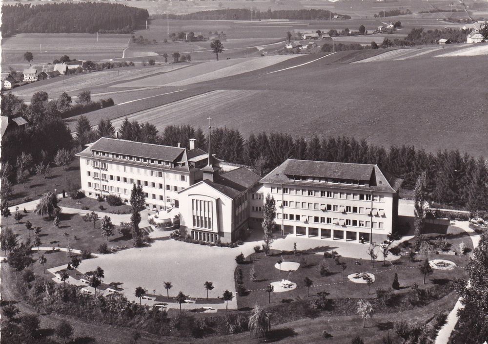 En avion au-dessus de ... Fribourg Pensionnat Ste -Agnès (D'occasion) à ...