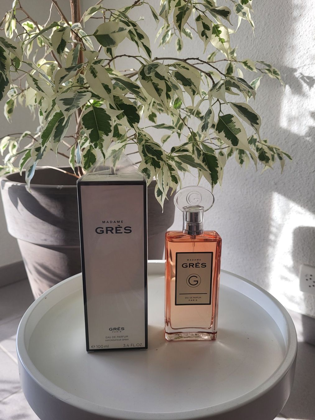 Parfums Gres Paris (D'occasion) à St-Prex pour CHF 15 – avec livraison ...