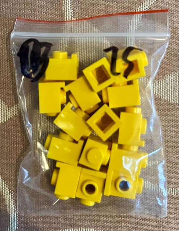 Lego 15 x Brick, Modified 1 x 1 with Headlight - 4070 | Kaufen auf Ricardo