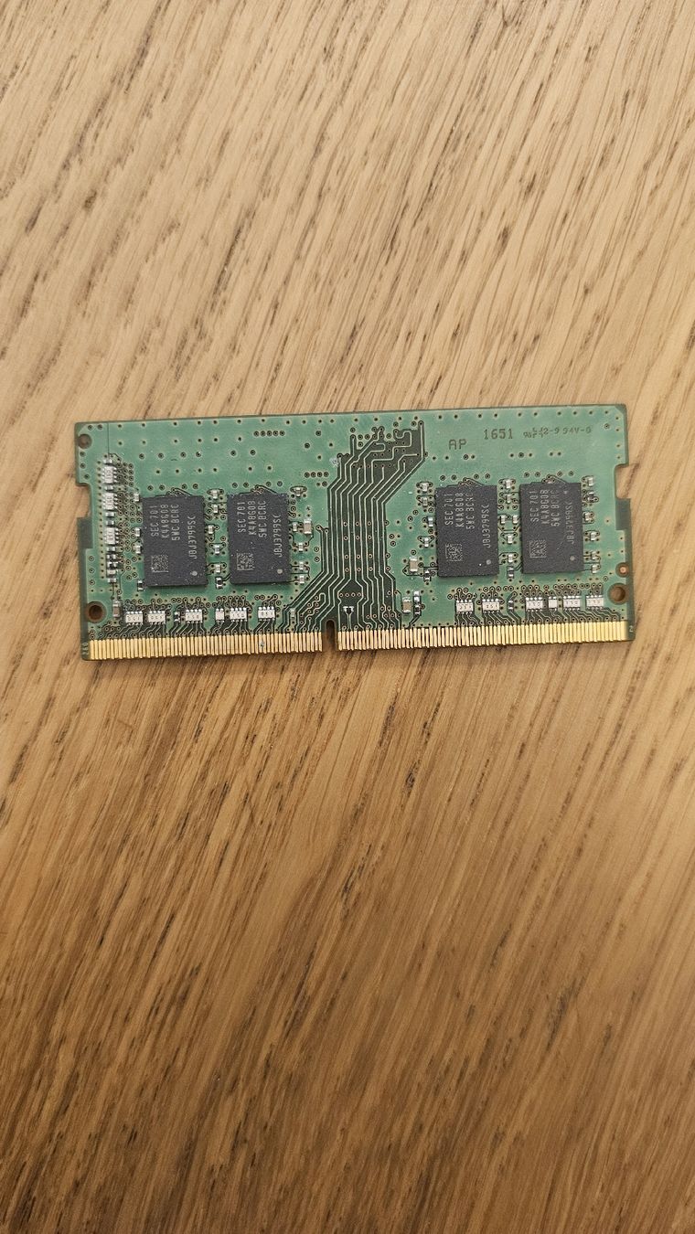 8 GB Ram für Laptop (mit Adapter aucg für PC) (Gebraucht) in Dottikon ...