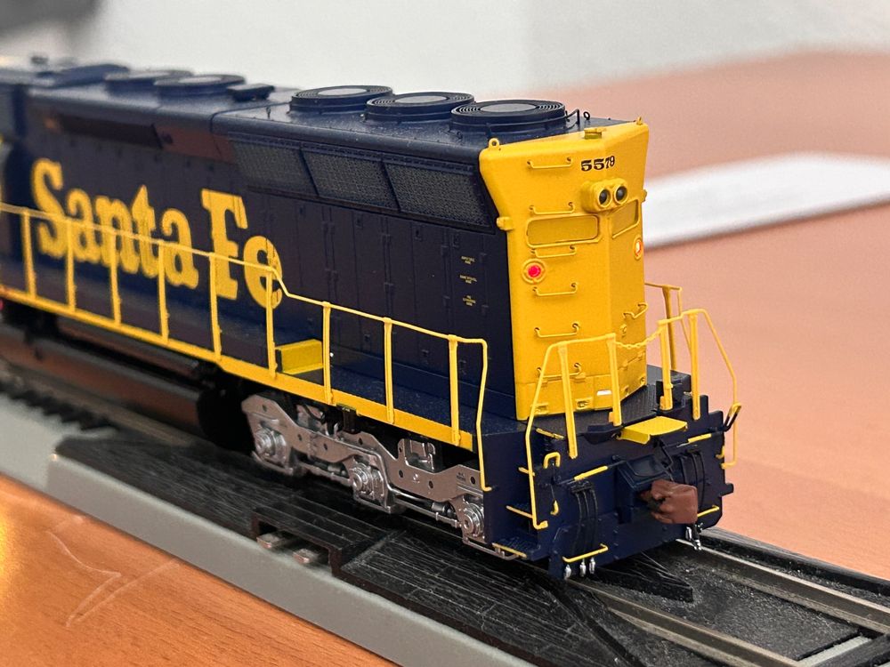 SCALE TRAIN SD45 Santa Fe 5579 | Kaufen auf Ricardo