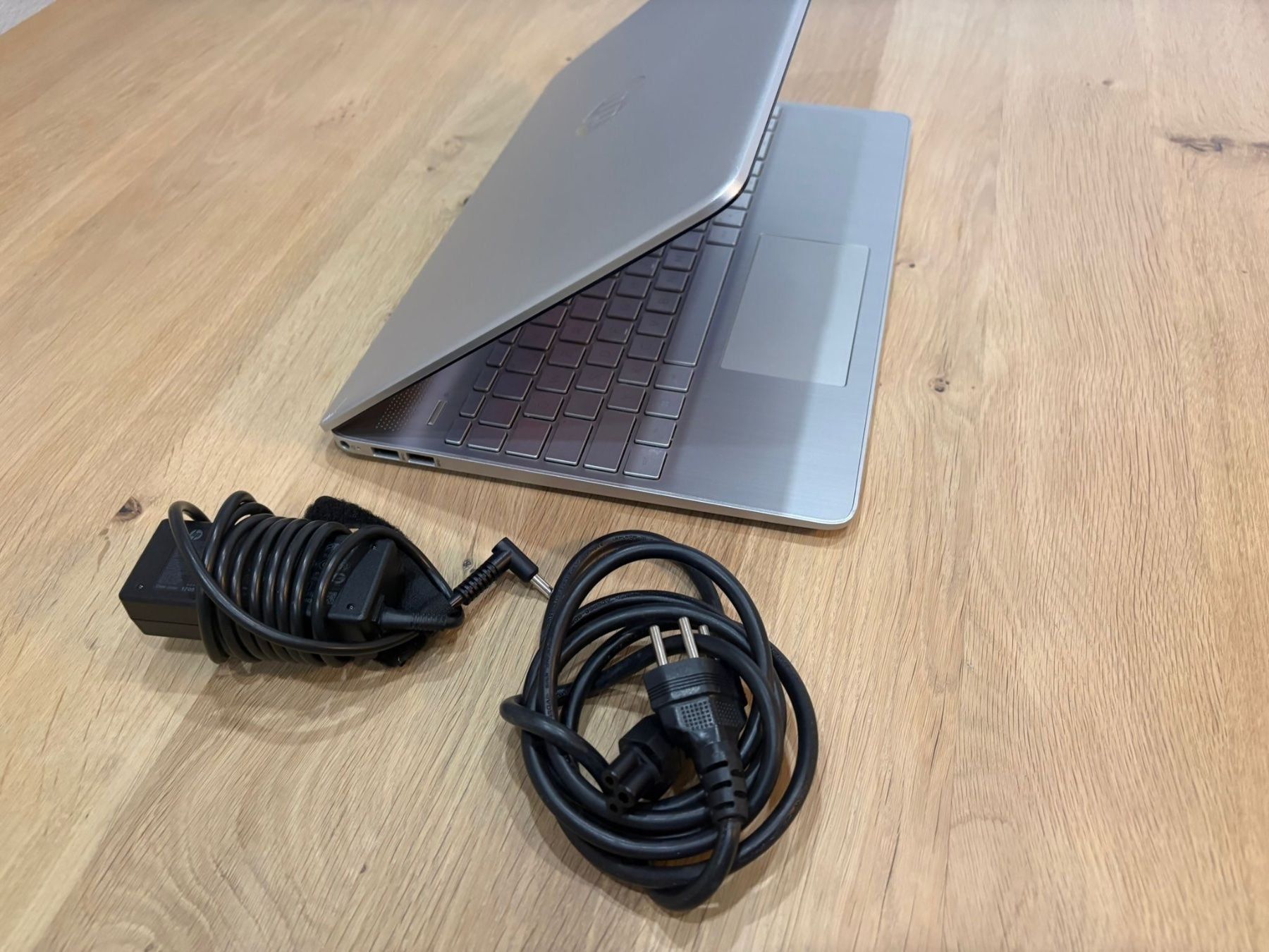 HP Laptop 15s-fqxxx (Intel Core i3, 256GB, 8GB, Office 2021) (Gebraucht ...