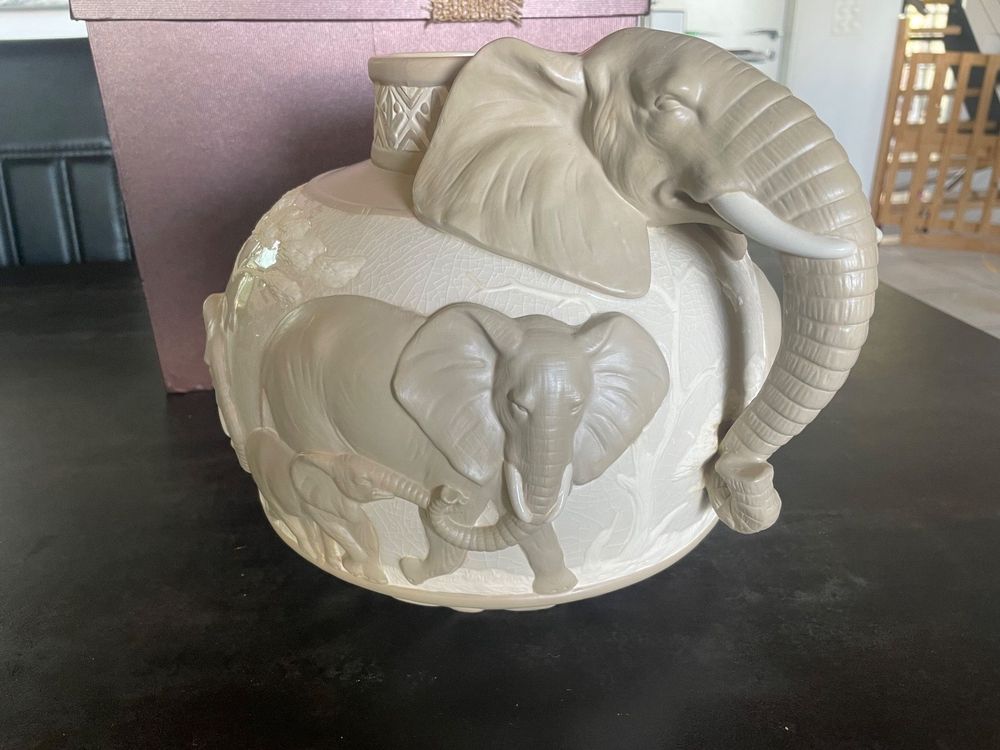 Ancien Vase Éléphant Veronese | Kaufen auf Ricardo
