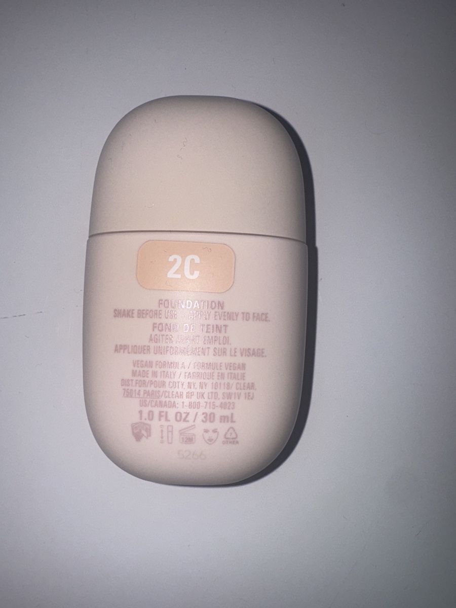 Kylie Cosmetics Skin Tint 2C Foundation, Neuwertig! (Neu (gemäss ...