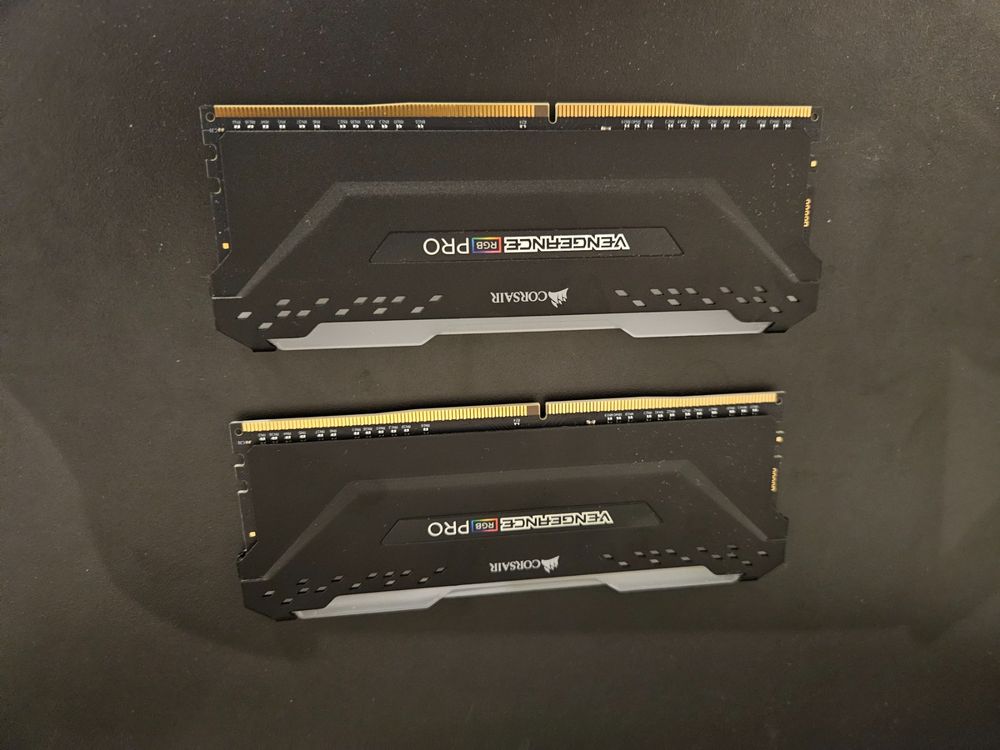Corsair Vengeance RGB Pro 2 x 16GB, 3600 MHz, RAM DDR4, DIMM (D ...