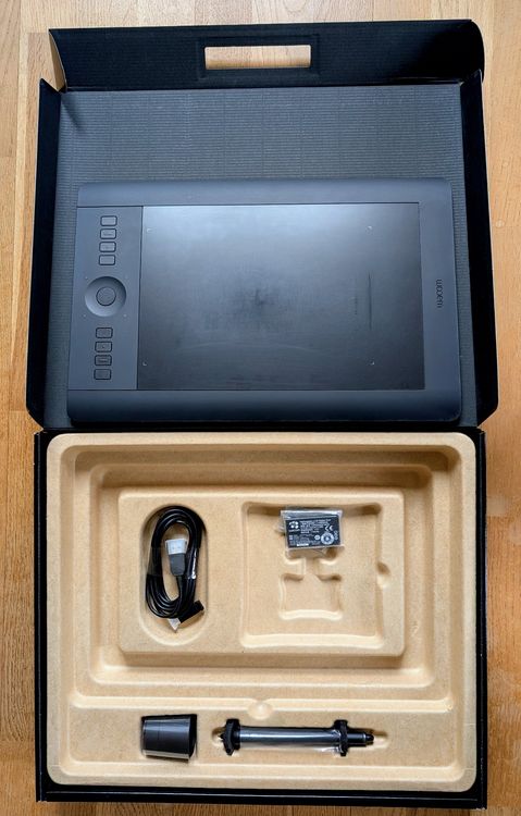 WACOM Grafisches Tablet Intuos Pro M (Gebraucht) in Binningen für CHF ...