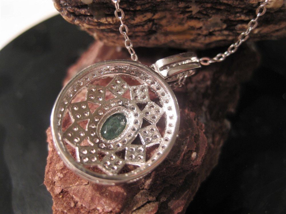 ST.S.925° PLATINUM ÜBERZOGEN ECHT SMARAGD (FEANITST)ANHÄNGER (Neu ...