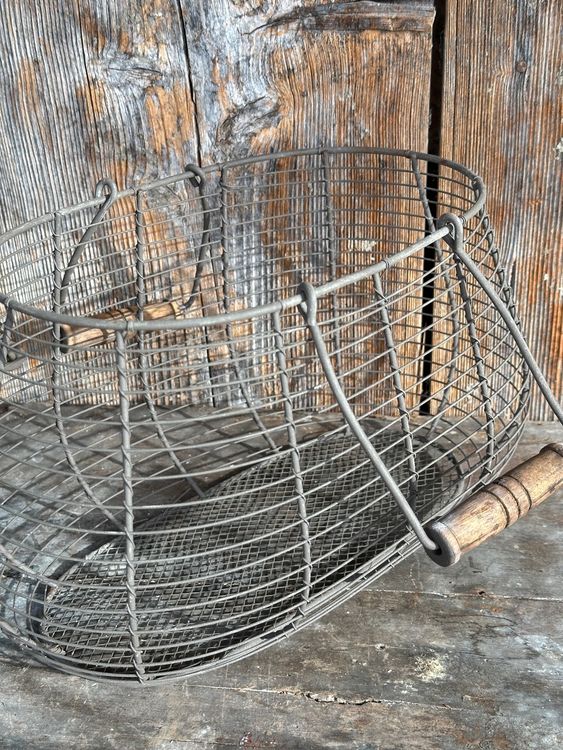 2 ovale Deko Metall Körbe braun mit Holzgriff (Gebraucht) in Domdidier ...