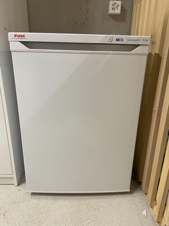 Tiefkühlschrank Novomatic TF 98 (Gebraucht) in Giswil für CHF 120 – nur Abholung auf Ricardo kaufen