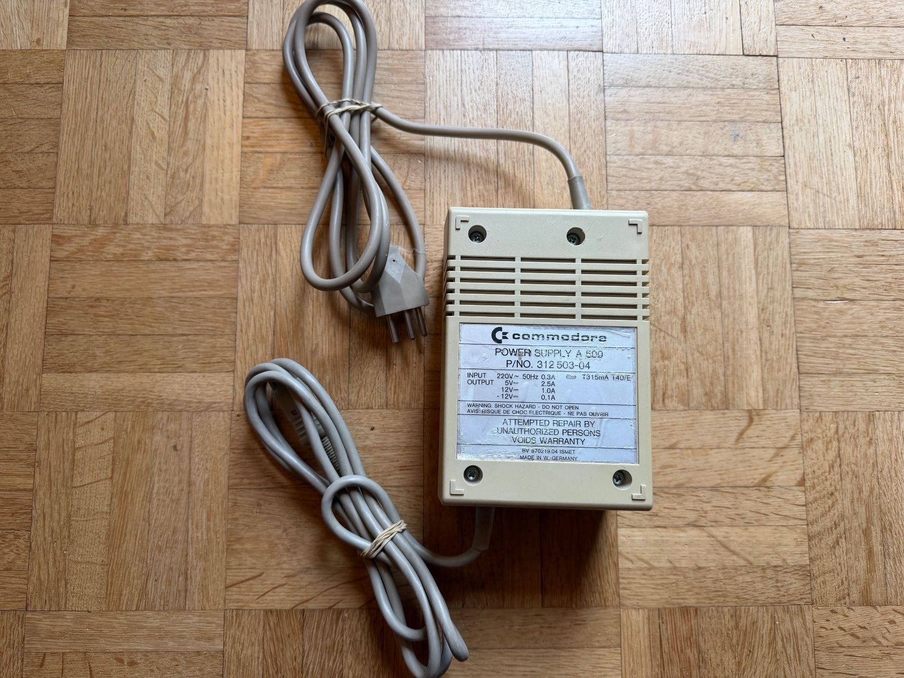 Commodore Amiga A500 Netzteil (Gebraucht) in Adliswil für CHF 36 – mit ...
