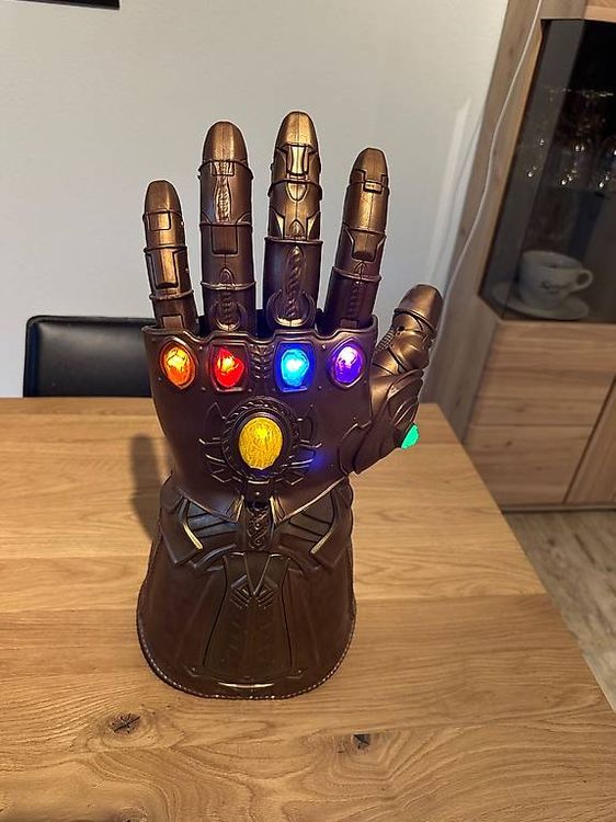 Hasbro Infinity Gauntlet Replica Marvel Legends (Gebraucht) in Windisch für CHF 55 – nur ...