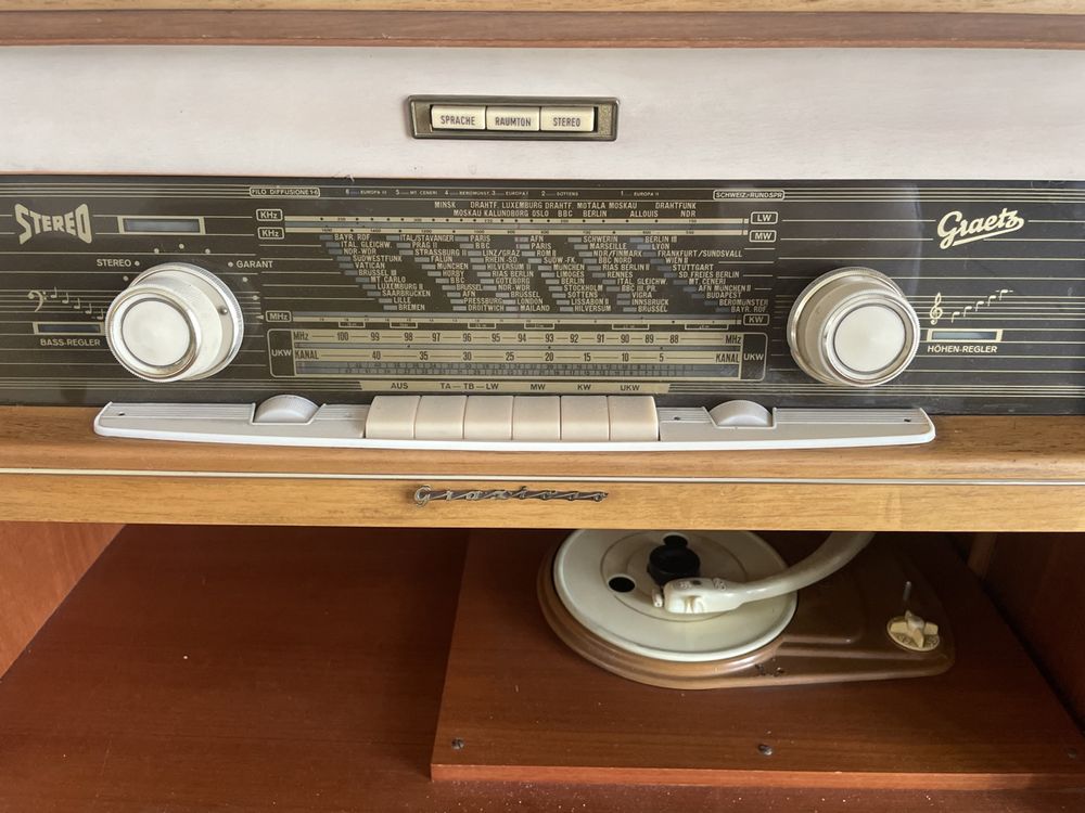 Tourne disque stereo Graetz en bois | Kaufen auf Ricardo