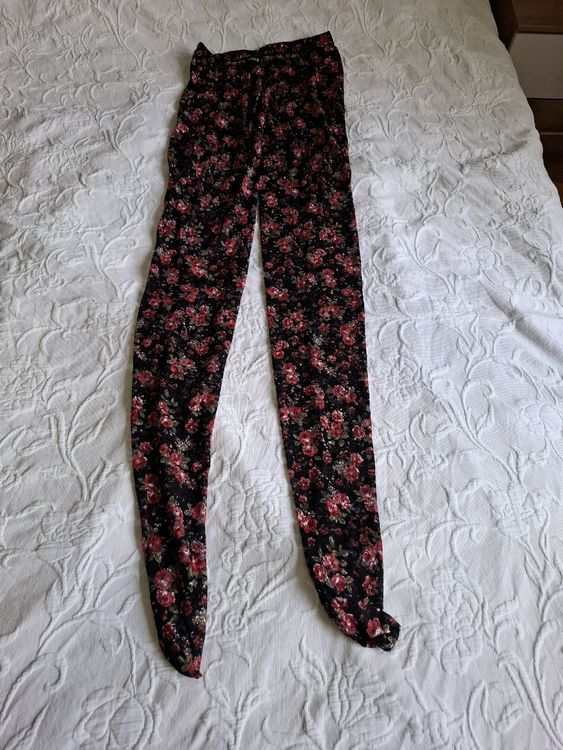 collant calzedonia neri pizzo rose L (Gebraucht) in Zürich für CHF 1 ...