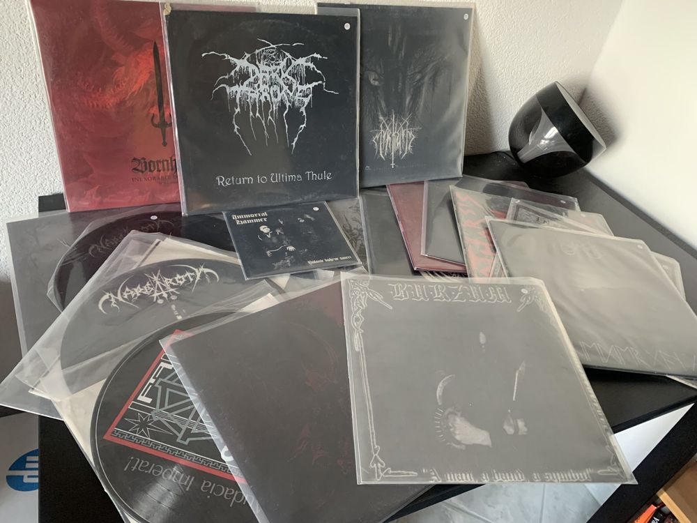 Metal Vinyl (Gebraucht) in Uetliburg SG für CHF 100 – mit Lieferung auf ...