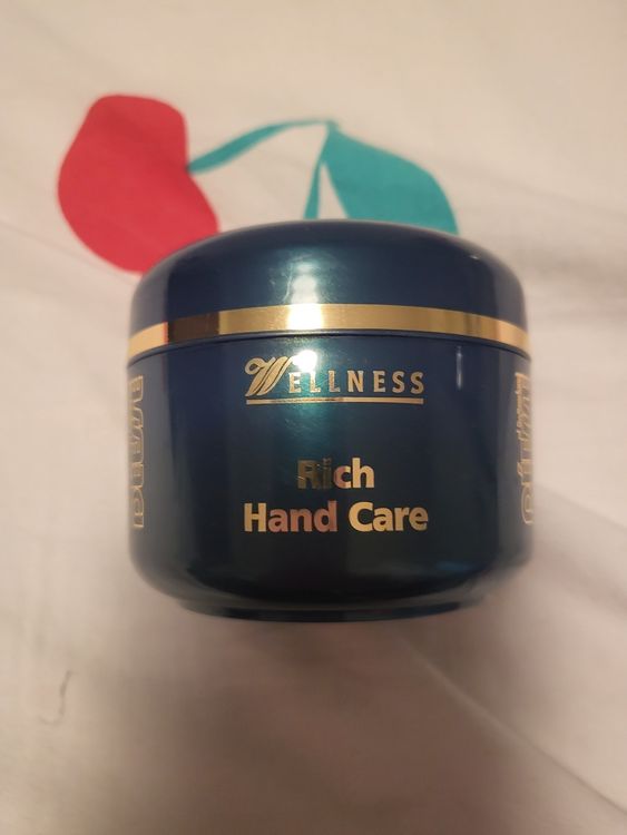Deesse wellness rich hand care 100ml (Neu und originalverpackt) in Dietikon für CHF 32.9 – mit ...