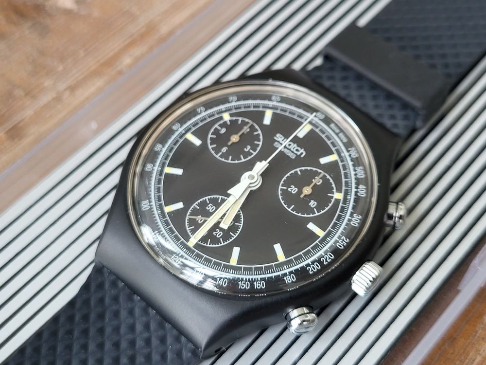 SWATCH CHRONO SCB100 BLACK FRIDAY NEU | Kaufen auf Ricardo