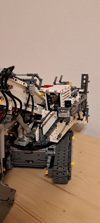 Liebherr R9800 Lego Technik (Gebraucht) in Sachseln für CHF 300 – mit ...
