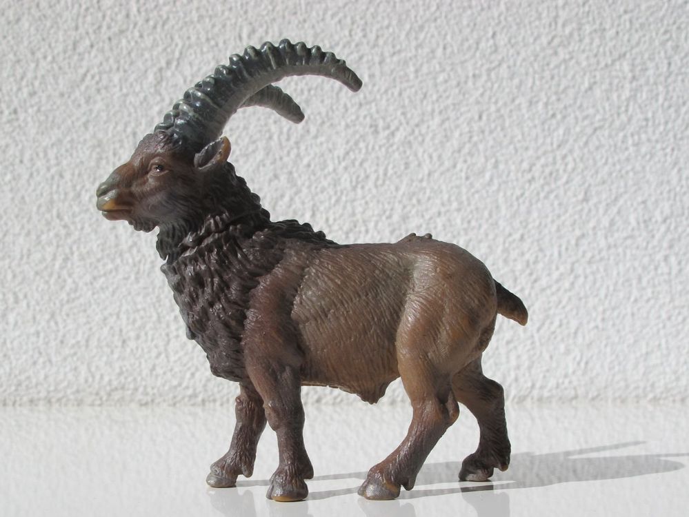 Schleich 14325 Steinbock (Gebraucht) in Vilters für CHF 20 – mit ...