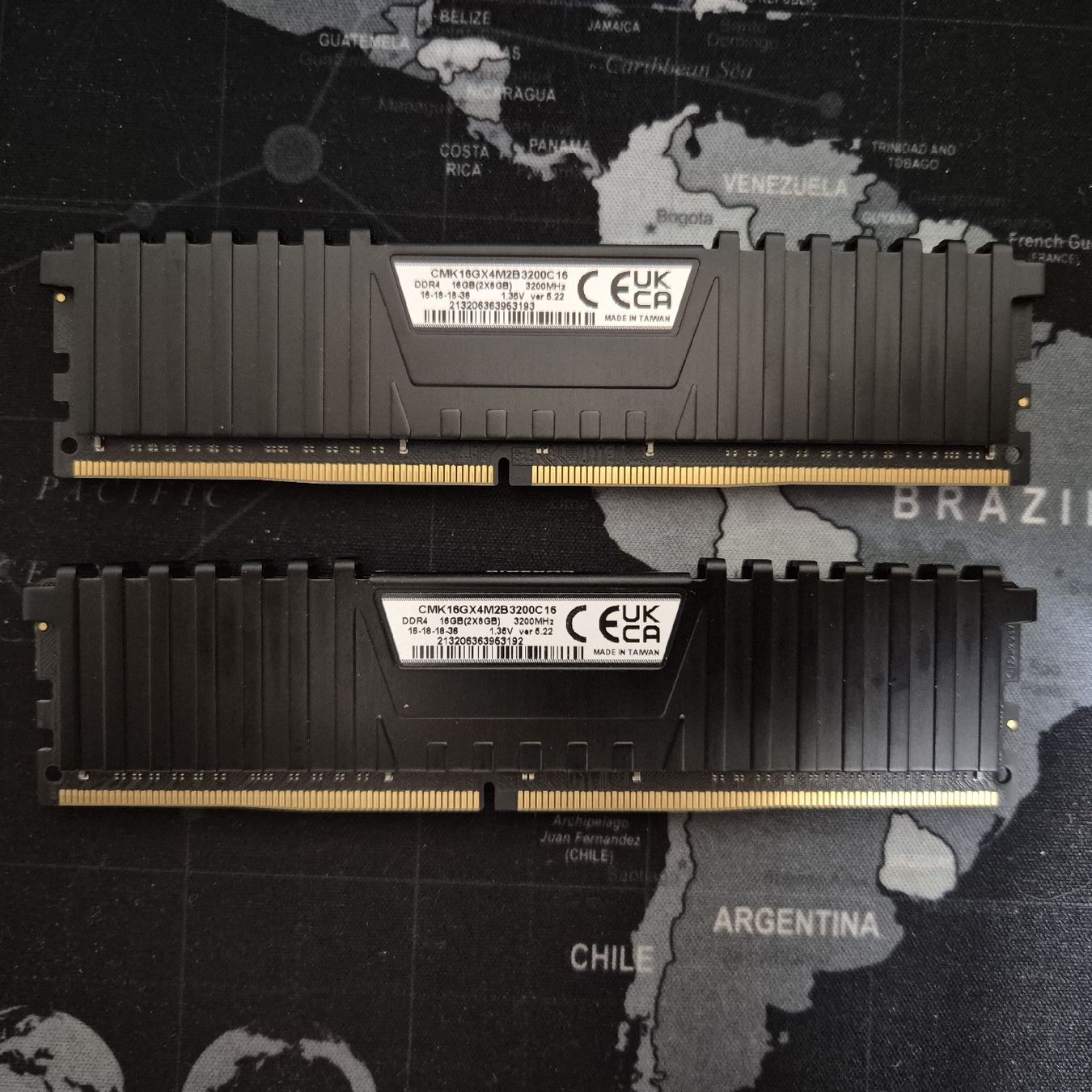 Barrette Mémoire RAM DDR4 Corsair Vengeance LPX 32Go (2x16) (D'occasion ...