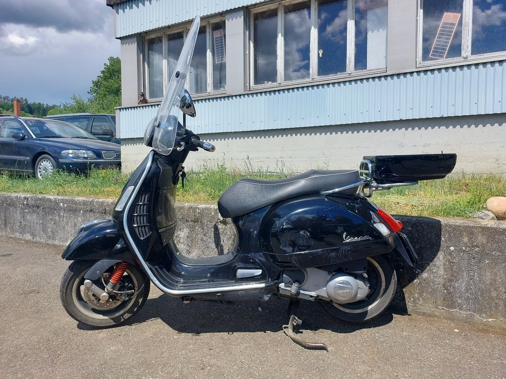 Piaggio Vespa GTS Super 300 Roller Windschild ab 1 Fr .- (Defekt) in ...