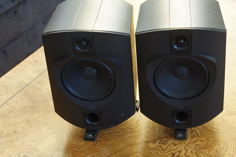 B&W Solid Monitor (Gebraucht) in st-imier für CHF 25 – mit Lieferung ...