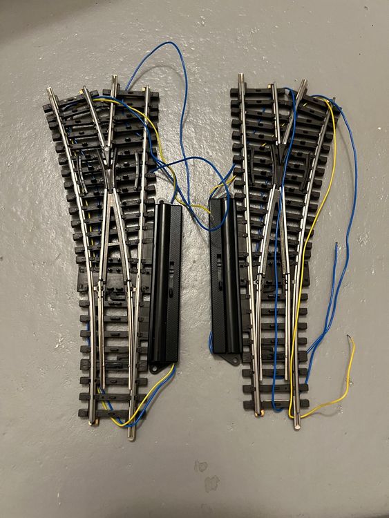Märklin H0 K-Gleis 2261 Elektromagnetisches Weichenpaar (Neu (gemäss Beschreibung)) in Brislach ...