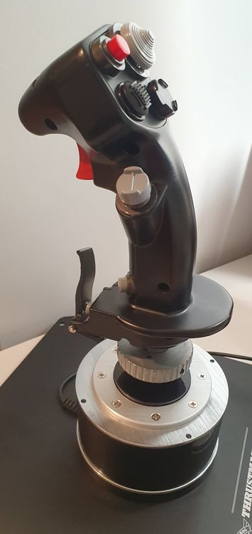 HOTAS Thrustmaster Warthog Flight Stick + Mounting Base (Gebraucht) in ...