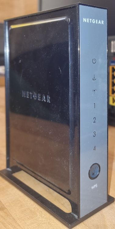 Router NETGEAR N 300 WNR2000 v3 (Gebraucht) in Chur für CHF 3 – mit ...