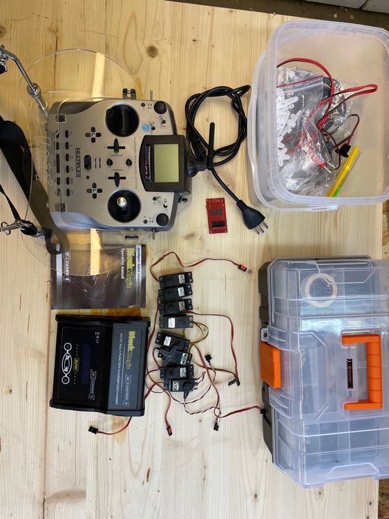 Multiplex Steuerung gebraucht, inkl viel Zubehör plus Modell (Gebraucht ...