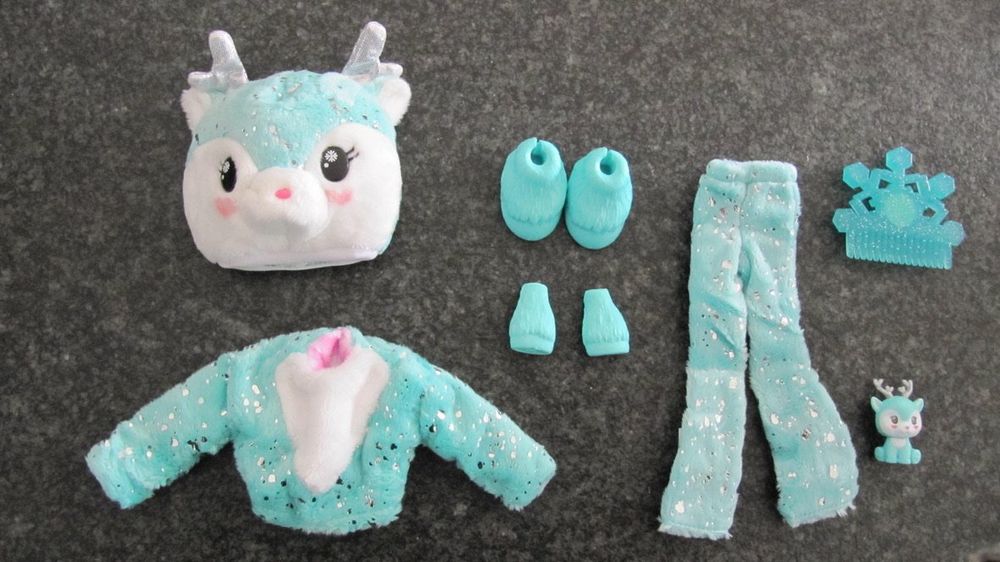Winterzauber: Süsses Glitzer-Reh-Outfit für Barbie Puppen (Neu (gemäss ...