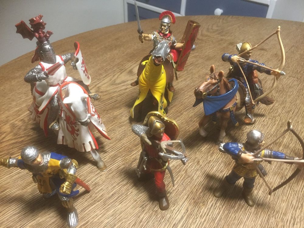 Schleich Ritter: 2 Ritter, 3 Knappen | Kaufen auf Ricardo