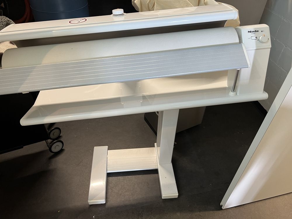 Miele B890 (Gebraucht) in Egg SZ für CHF 250 – nur Abholung auf Ricardo kaufen