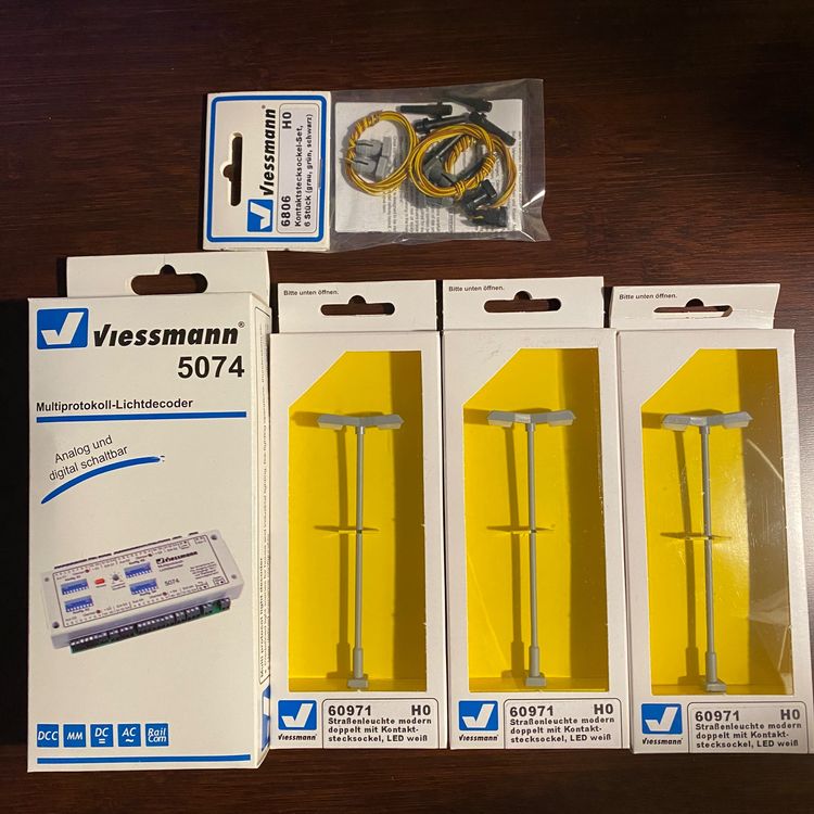 Viessmann 5074 + 3x 60971 + 1x 6806 (Neu und originalverpackt) in Biel ...