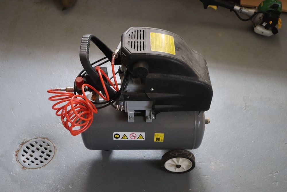 Kompressor - Matrix AC 2000-25 (Gebraucht) in Bern für CHF 36 – nur ...